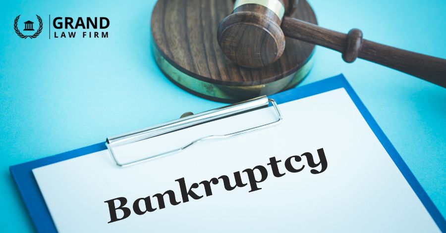 The Pros and Cons of Filing for Bankruptcy